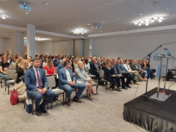 Ministarstvo gospodarstva - Predstavljena nova platforma Elektroničkog ...